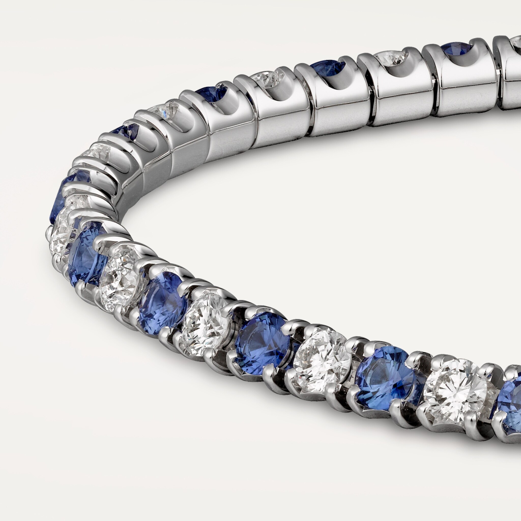 Essential Lines bracelet, brilliant-cut sapphires - Bracelets | Cartier QAT