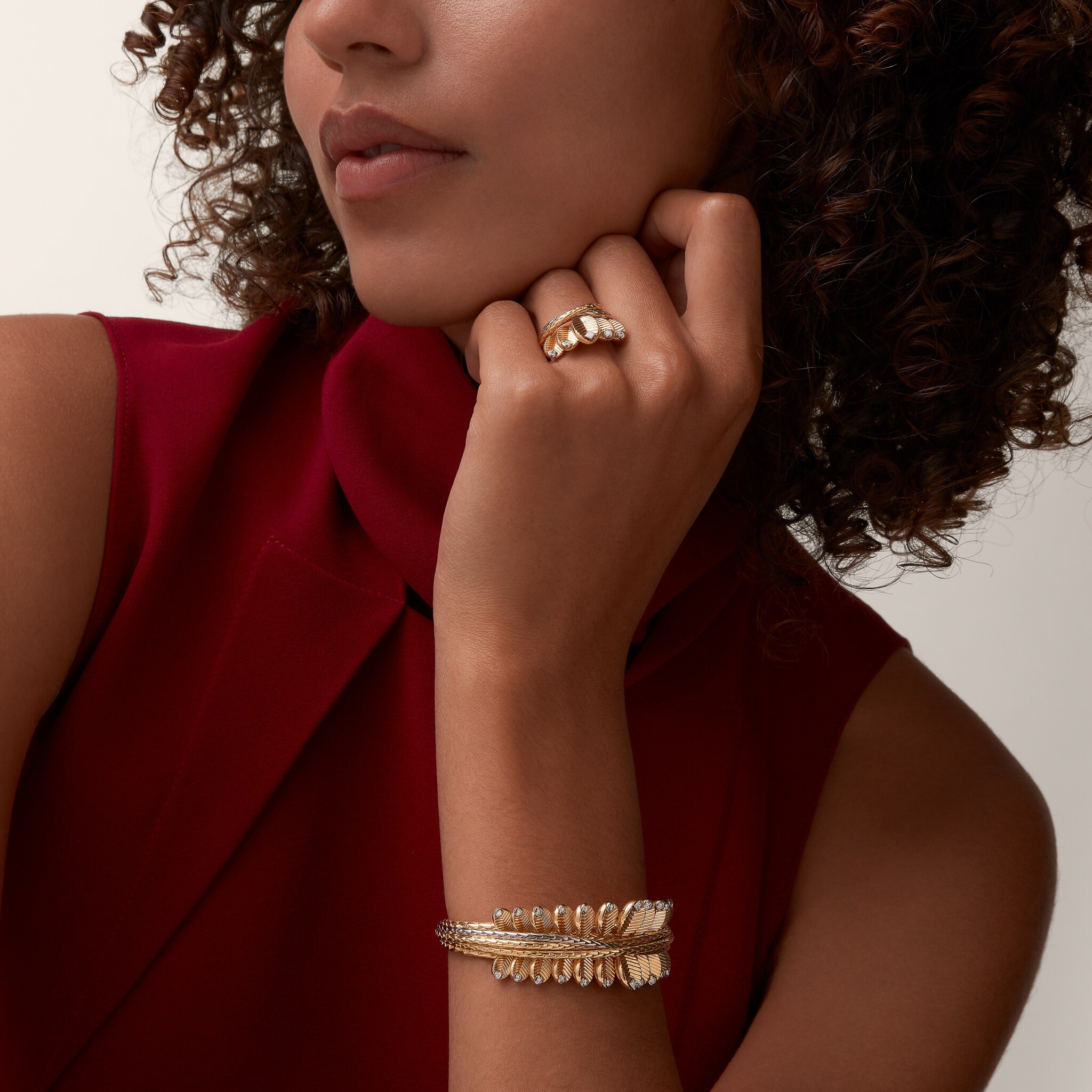 Grain de Café ring, diamonds