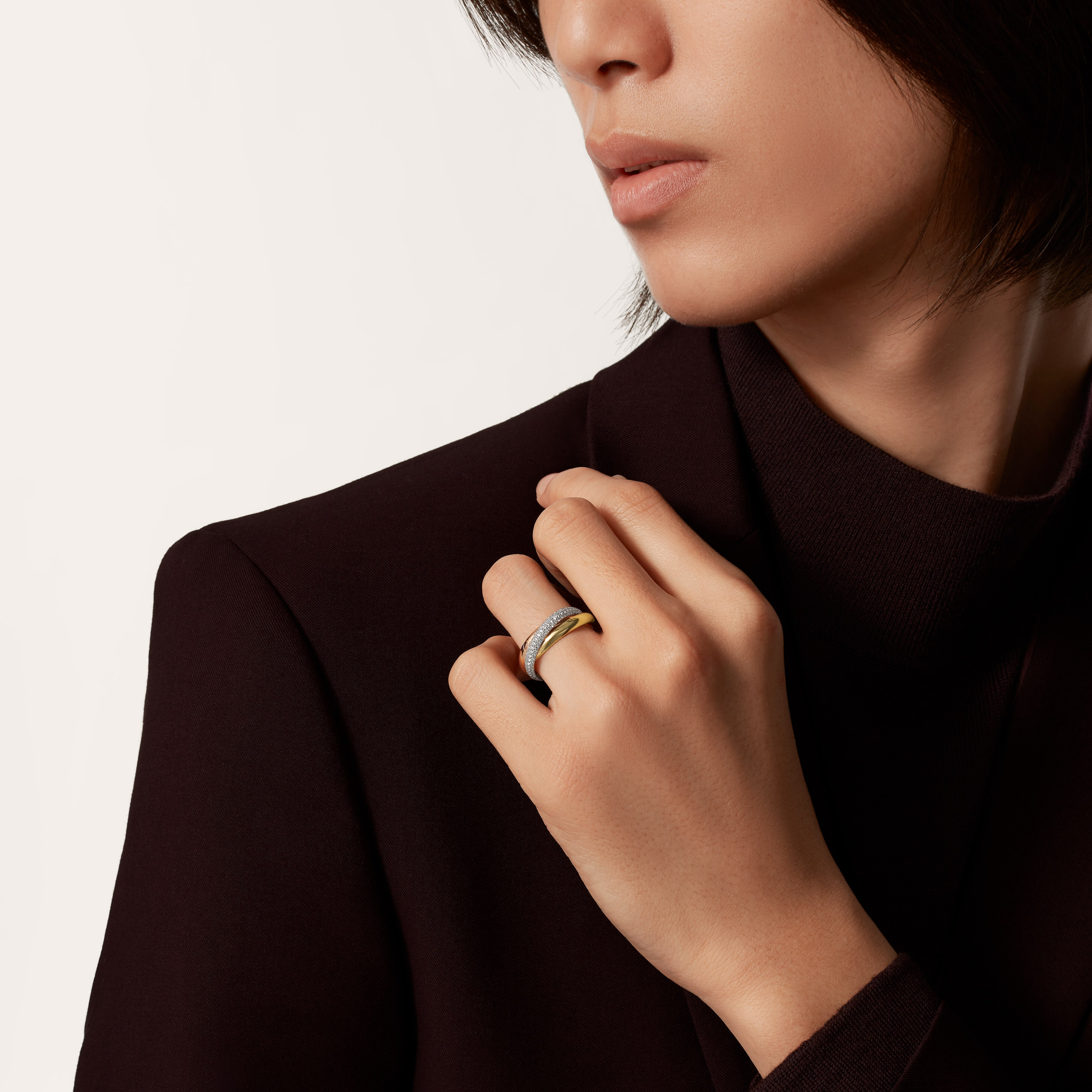 Trinity ring, classic model, half-paved