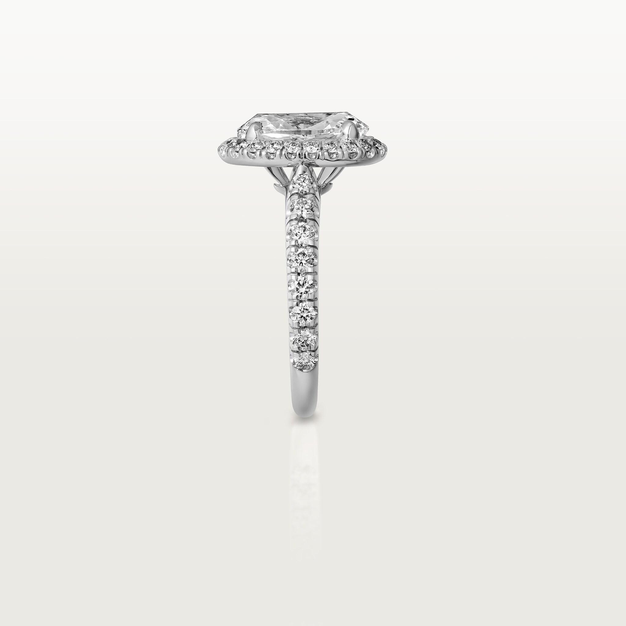 Cartier Destinée tektaş, oval kesim pırlanta, pave